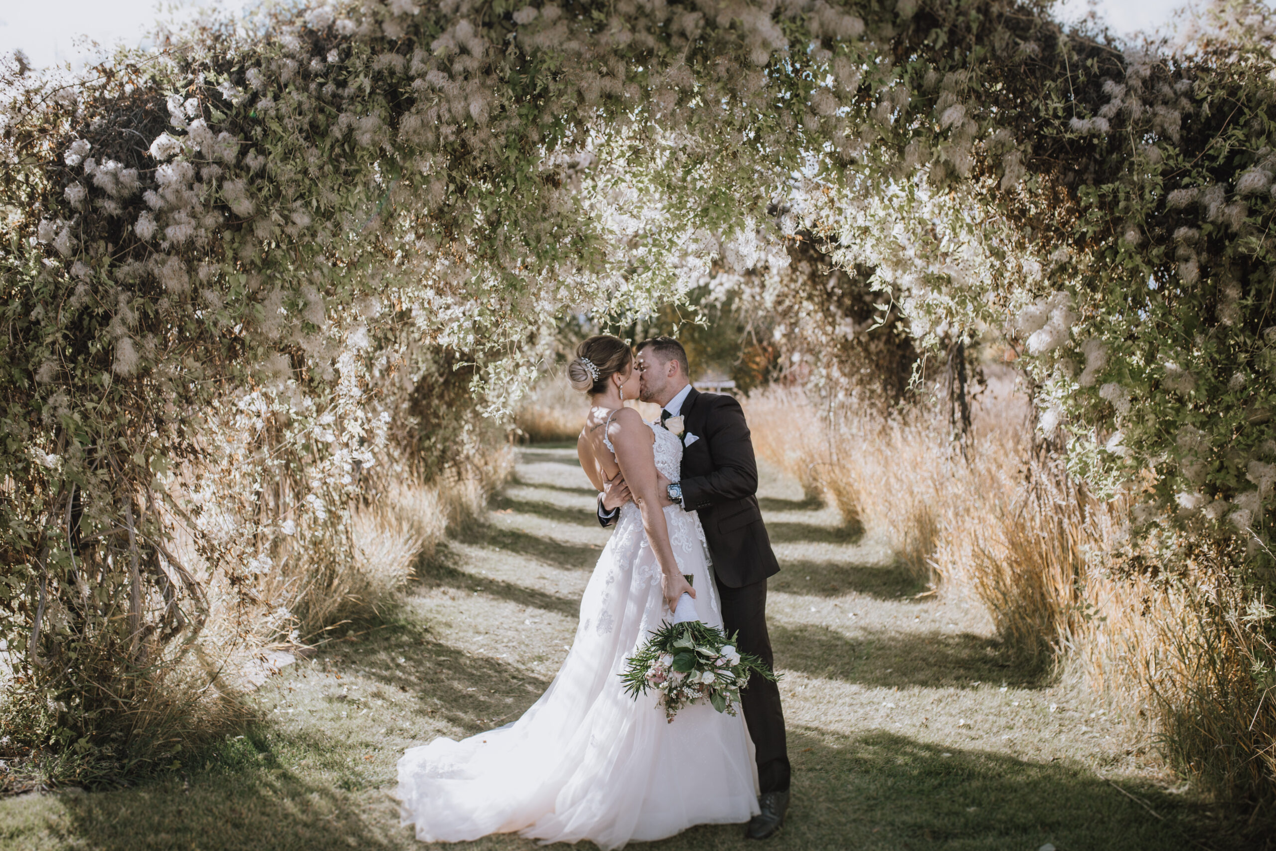 Megan Sawchuk Weddings - Confetti Magazine