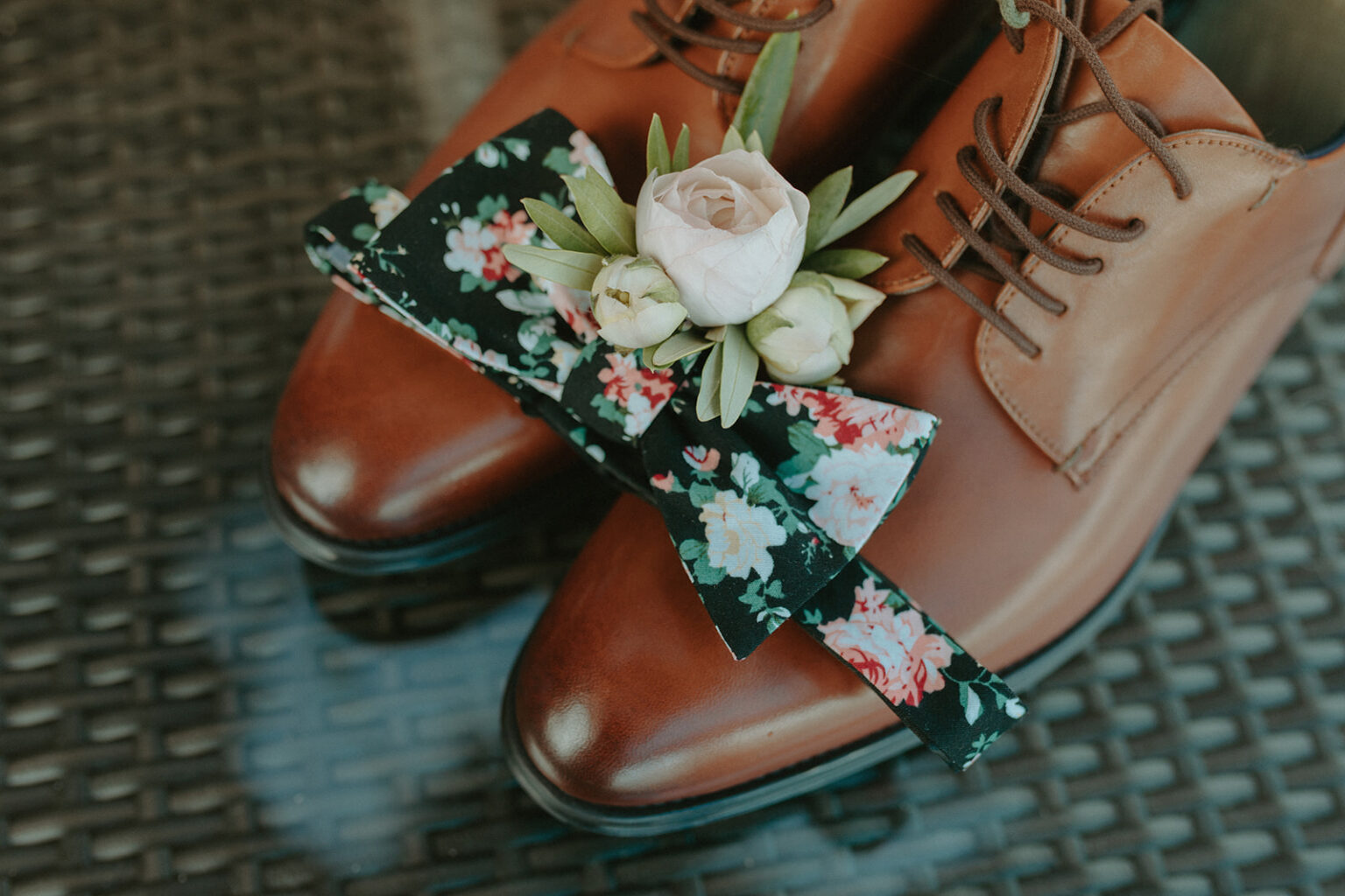 Intimate Blind Bay Destination Wedding - Confetti Magazine