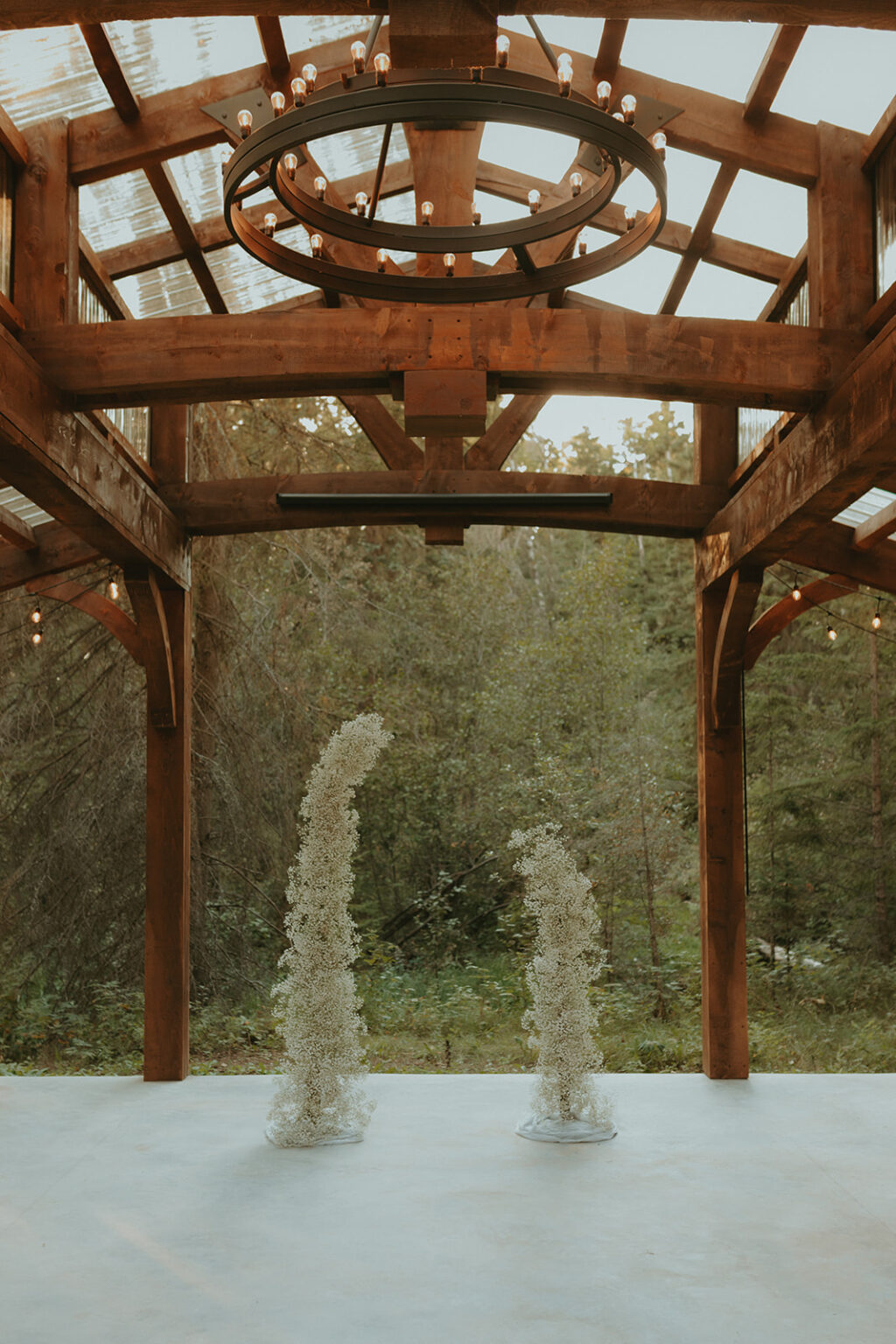 Minimalist Monochrome Wedding Inspiration - Confetti Magazine