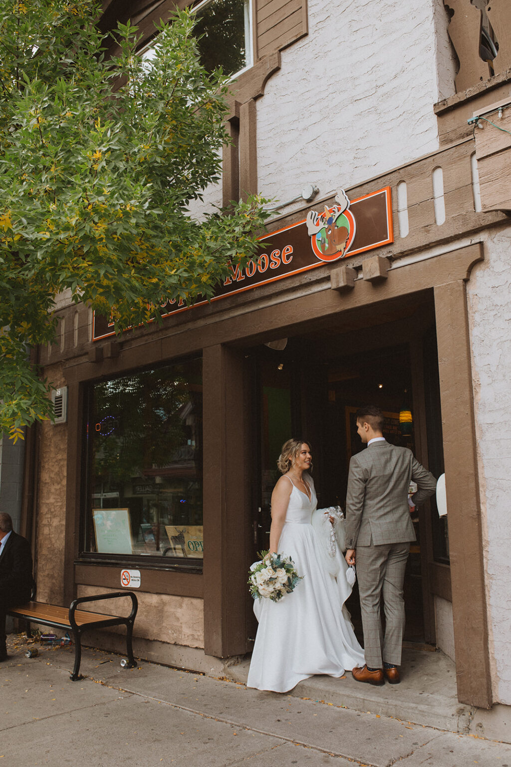 A Timeless Canmore Wedding - Confetti Magazine