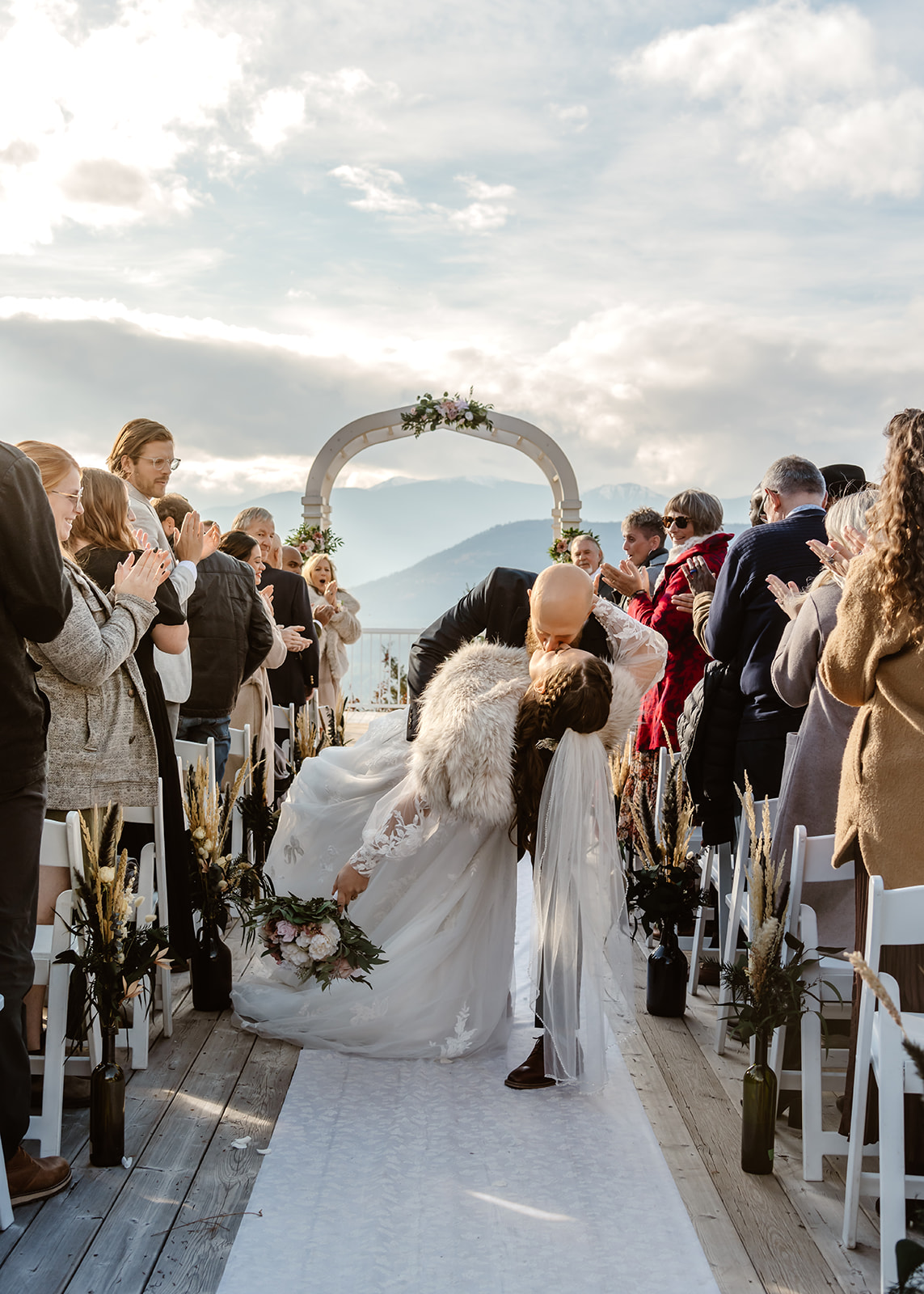 Navigating Family Expectations While Planning Your Wedding - Confetti ...