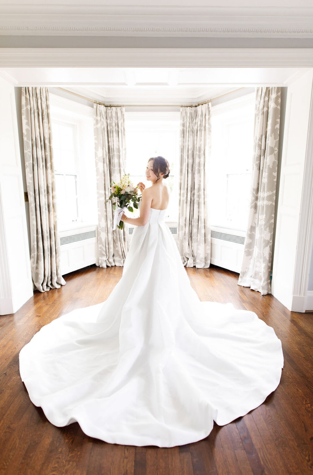 A Timeless Wedding at Graydon Hall Manor - Confetti Magazine